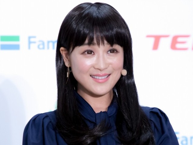 鈴木奈々「身長154センチ体重51キロです」 美スタイルに絶賛の声「理想的です！」「ナイス」 | mixiニュース