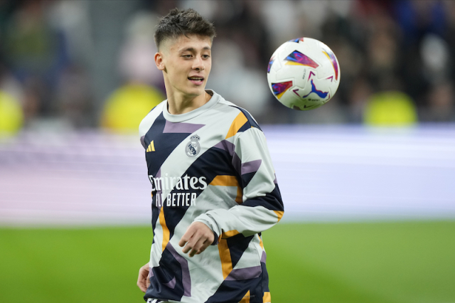 レアル所属18歳MFギュレル、今夏の加入以降3度目の負傷…指揮官「彼の将来に疑問はない」 | mixiニュース