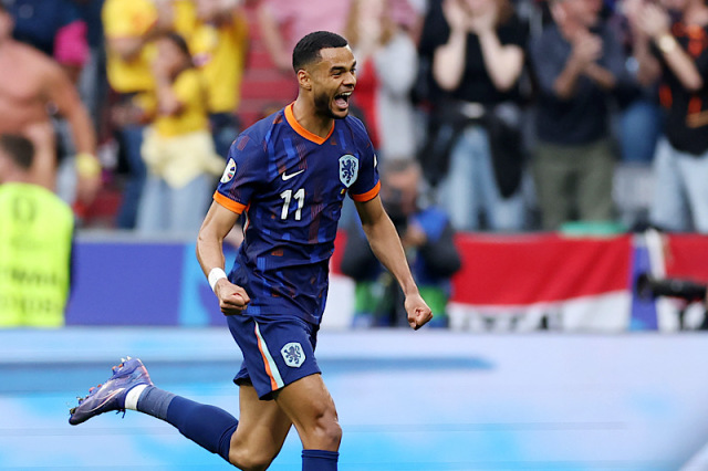 オランダを4大会ぶりの8強に導いた1G1A！ FWガクポ「僕たちは今、自分たちの思い出を作ろうとしている」 | mixiニュース