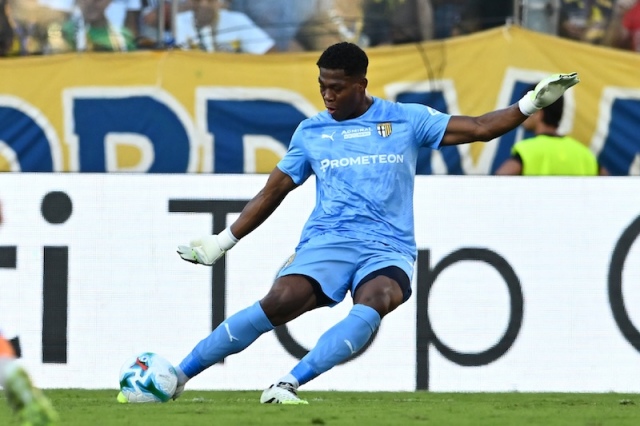 GK鈴木彩艶が攻撃面で抜群の存在感！ パルマ、“新戦力”クトローネの同点弾でアタランタと1－1ドロー | mixiニュース