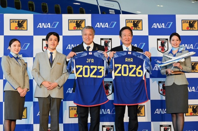 ANA、JFAとパートナー契約 井上社長「航空業界の日本代表として世界に」 | mixiニュース