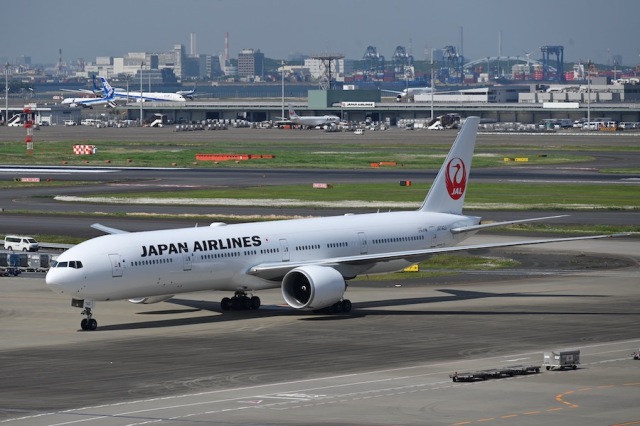 JAL、FLY ONステータス会員・JGC会員にpovo14日間データ使い放題プレゼント | mixiニュース