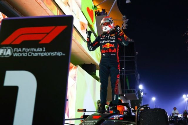 フェルスタッペンが後方に12秒差の快勝「夢が実現。最初から勝てるマシンをついに手に入れた」レッドブル／F1第1戦 | mixiニュース