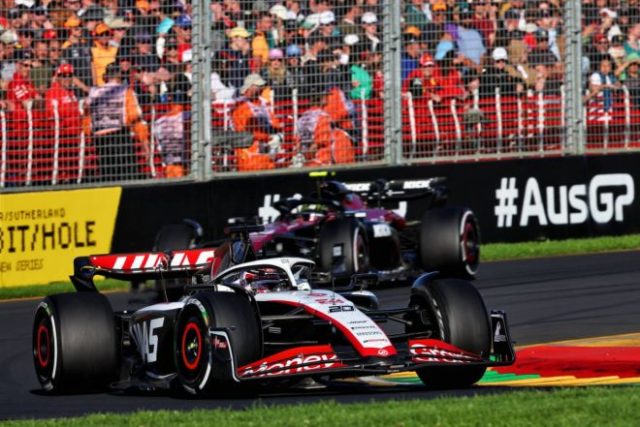 マグヌッセン「ホイールが壊れタイヤが脱落。大きなことが起きたと感じるほどの接触ではなかった」：ハース F1第3戦決勝 | mixiニュース