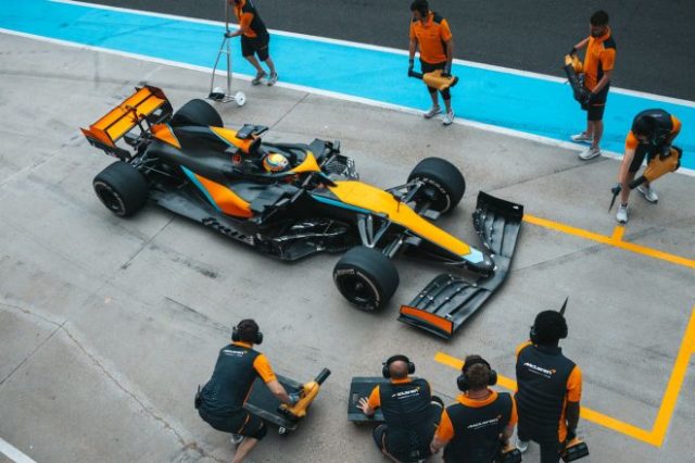 アレックス・パロウがマクラーレンでF1テスト。2021年型車でハンガロリンクを走行 | mixiニュース