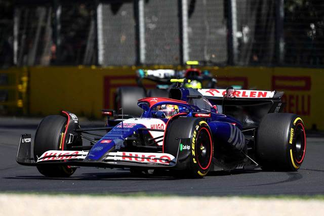 【角田裕毅F1第3戦分析】「今日はチームがミスなく完璧だった」戦略を完遂、周囲の動きに動じず入賞を果たす | mixiニュース