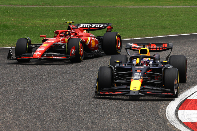 フェルスタッペンが今季初スプリントを制す。ハミルトン健闘の2位【レポート／F1第5戦中国GP】 | mixiニュース