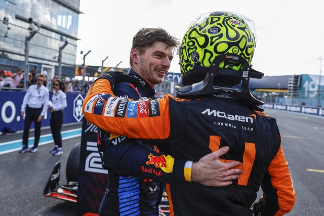 フェルスタッペン2位「今日のノリスは飛ぶように速かった」グリップに苦しみマシンにダメージも：レッドブル／F1第6戦 | mixiニュース