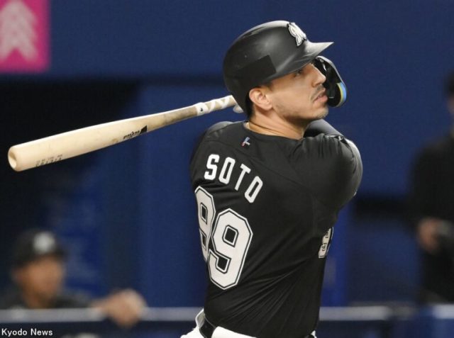 ロッテ・ソト、5年ぶりDeNA復帰の筒香の一発を喜ぶ「初試合で結果を出していて、すごくいい事」 | mixiニュース