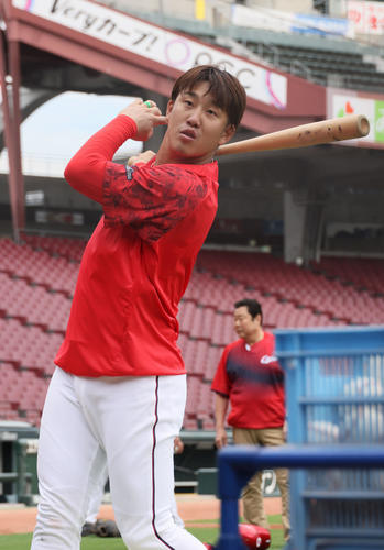 【広島】小園海斗がWBCモード「選ばれるか分からないけど…準備しておかないと」早めの調整 | mixiニュース