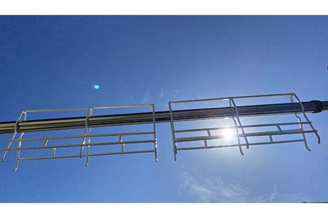 洗濯物の生乾きを防ぐ「カゼトース」、期間限定で20%オフに - 物干し竿に付けるだけでOKの便利アイテム | mixiニュース